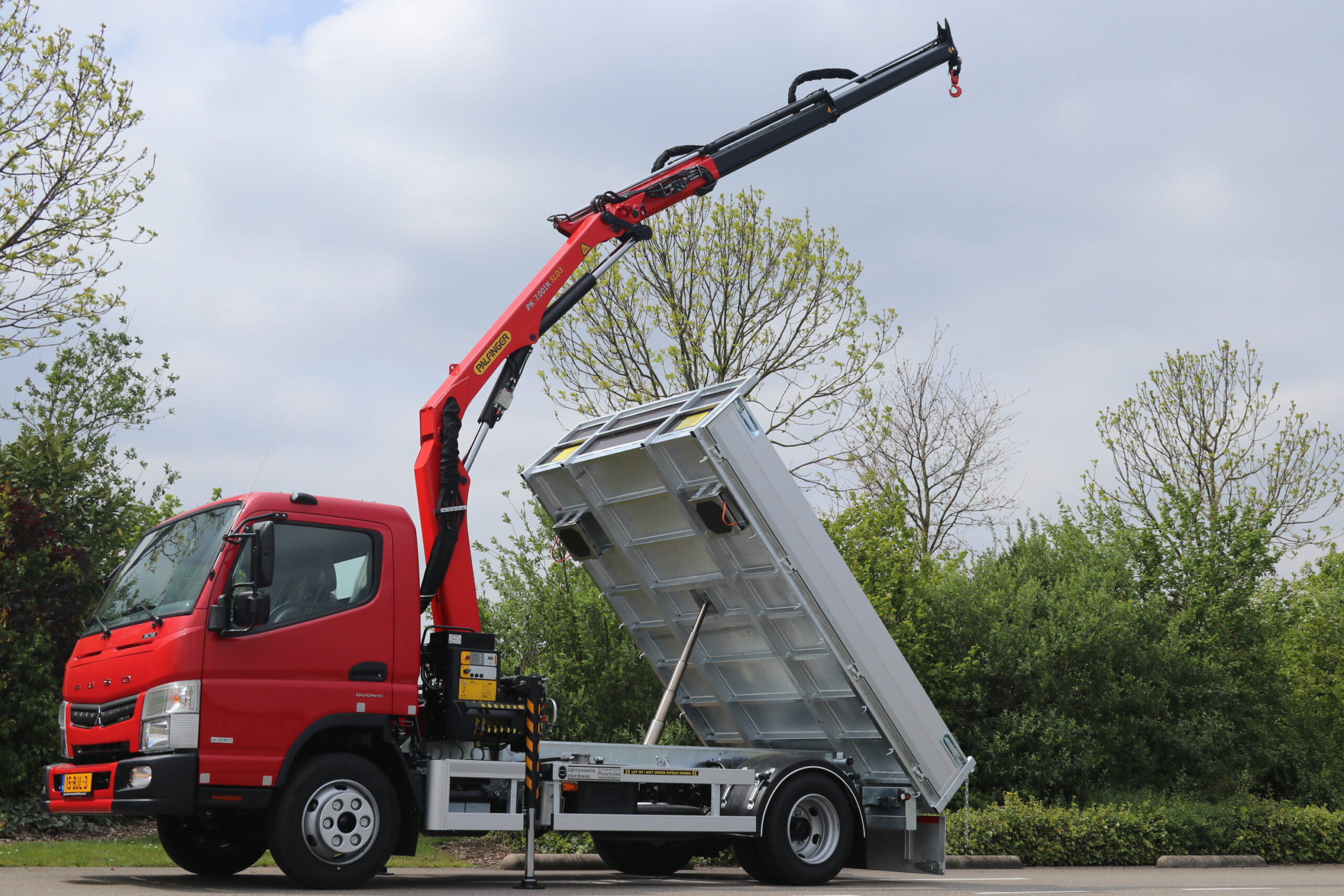 Haakarmsystemen bij Carrosserie Elenbaas in Poortvliet